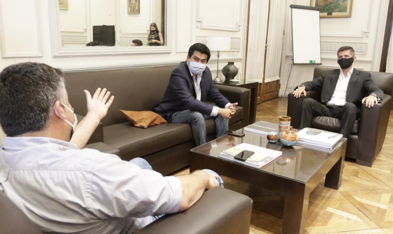 Buscan generar un proyecto turístico integral en La Cocha - Web ...